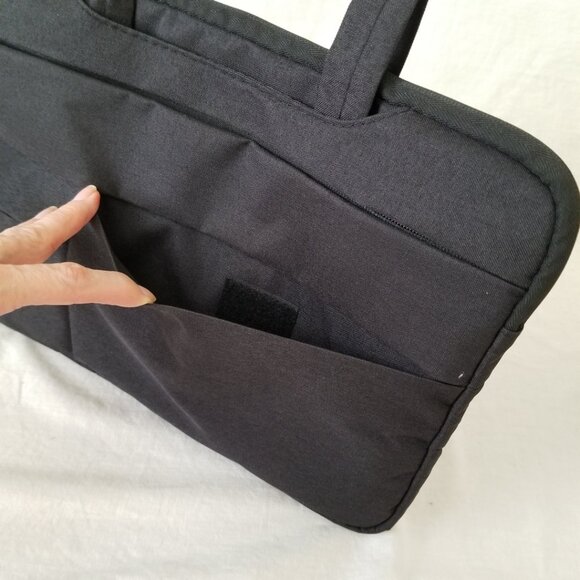 Bags | Nwot Padded Waterresistant Laptop Computer Carrying Case With ...
